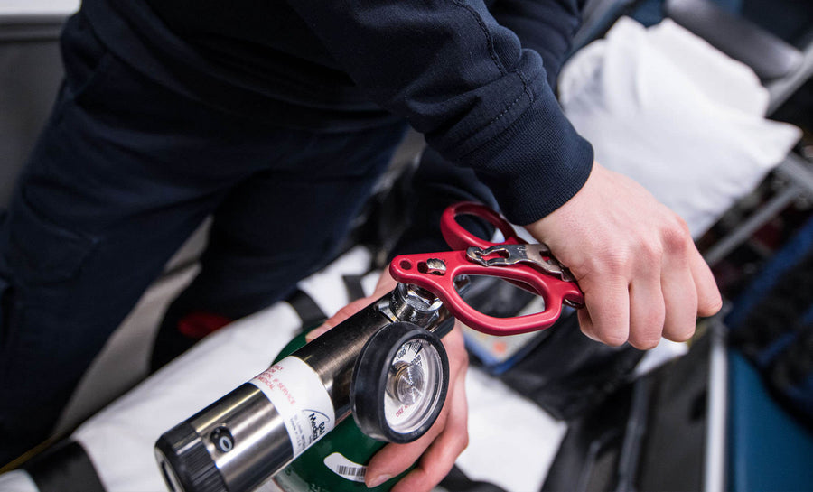 Raptor Response | Everyday Carry Multi-tools | Leatherman Tool Group